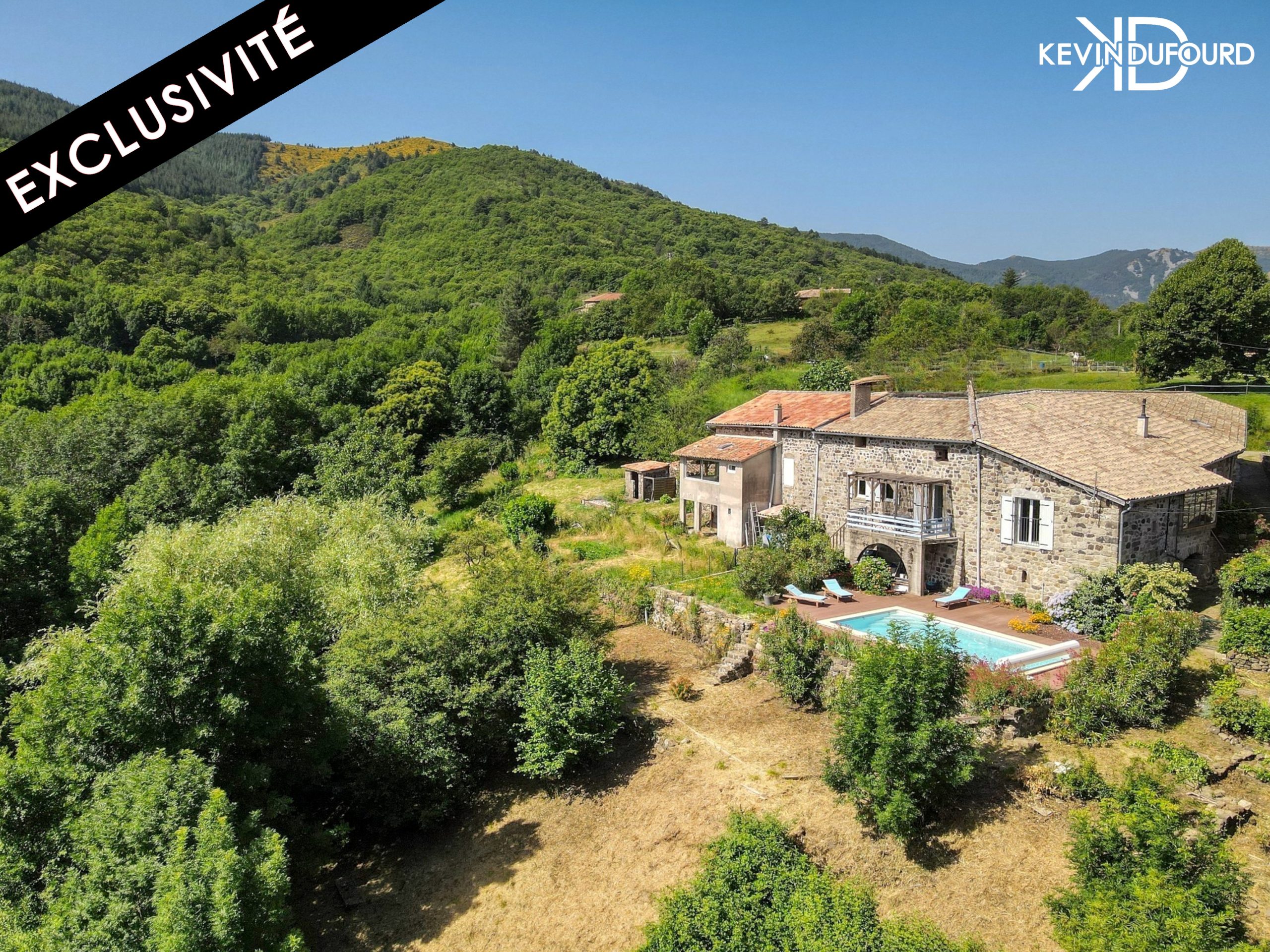 Mas de 250m² avec un terrain de 1400m² à JAUJAC - Kevin DUFOURD ...